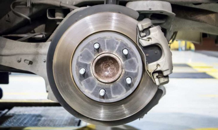 The 10 Best Brake Pads (Guide & Reviews) | AutoTribute