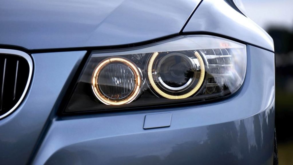 The 10 Best Headlight Restoration Kits (Guide & Reviews) | AutoTribute